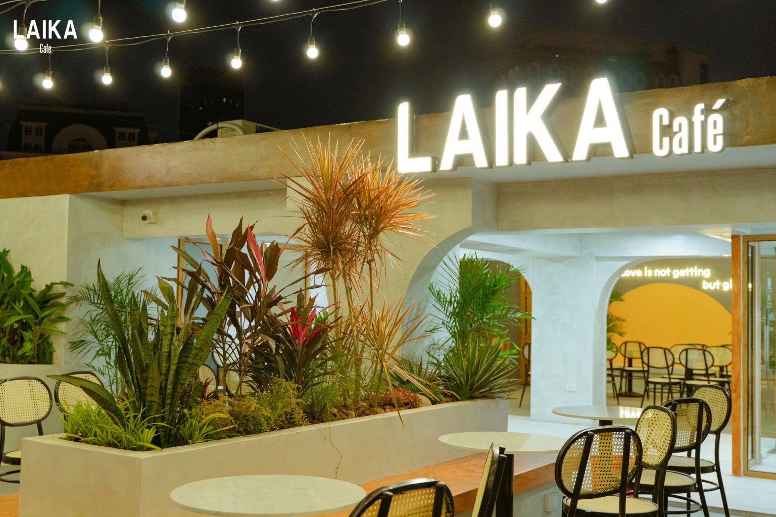 Quán Laika Cafe 34 Thợ Nhuộm – Máy pha cà phê